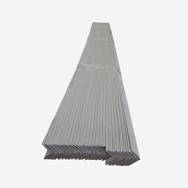 Cornières de protection en carton pour cerclage. Couleur blanche.